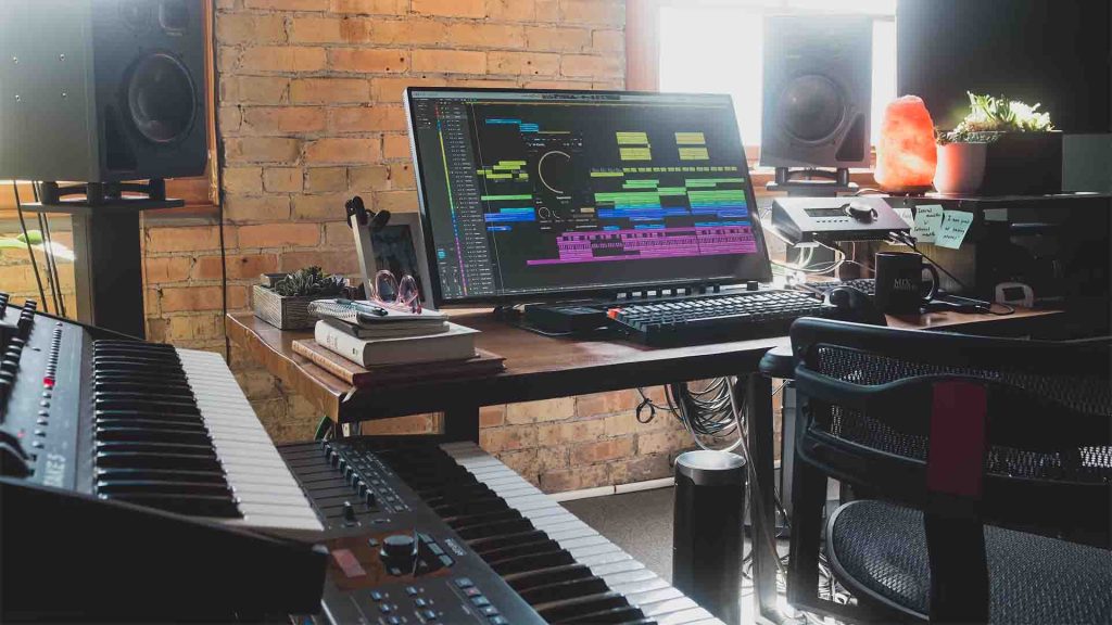 How to Setup Studio Monitors (Placement Guide) | Deviant Noise